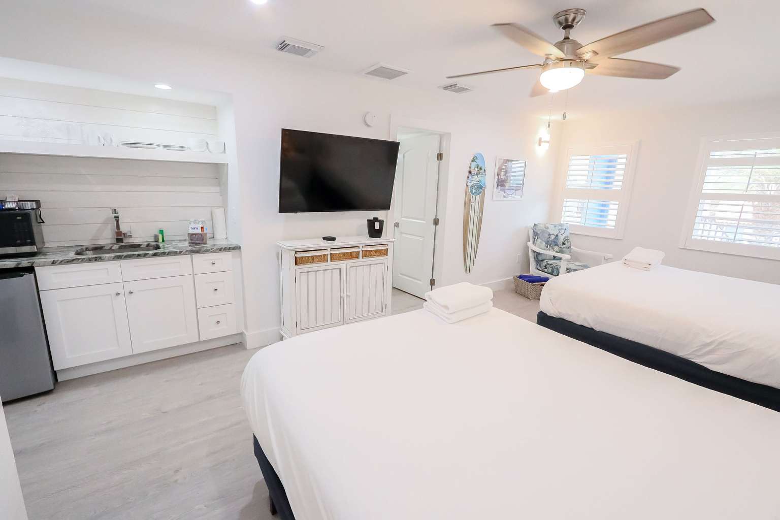 Siesta Key Beach Resort & Suites | The Only Hotel in Siesta Key Village